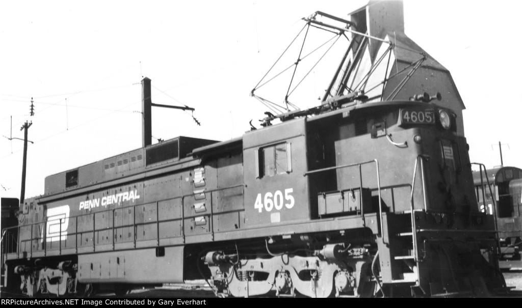 PC E33 #4605 - Penn Central